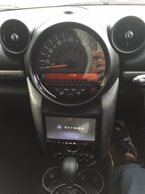MINI R60クロスオーバー ナビ取付 – オートスタイルアドオン